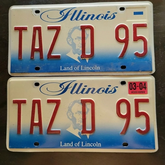 Other | Vintage Vanity Illinois Taz License Plates | Poshmark